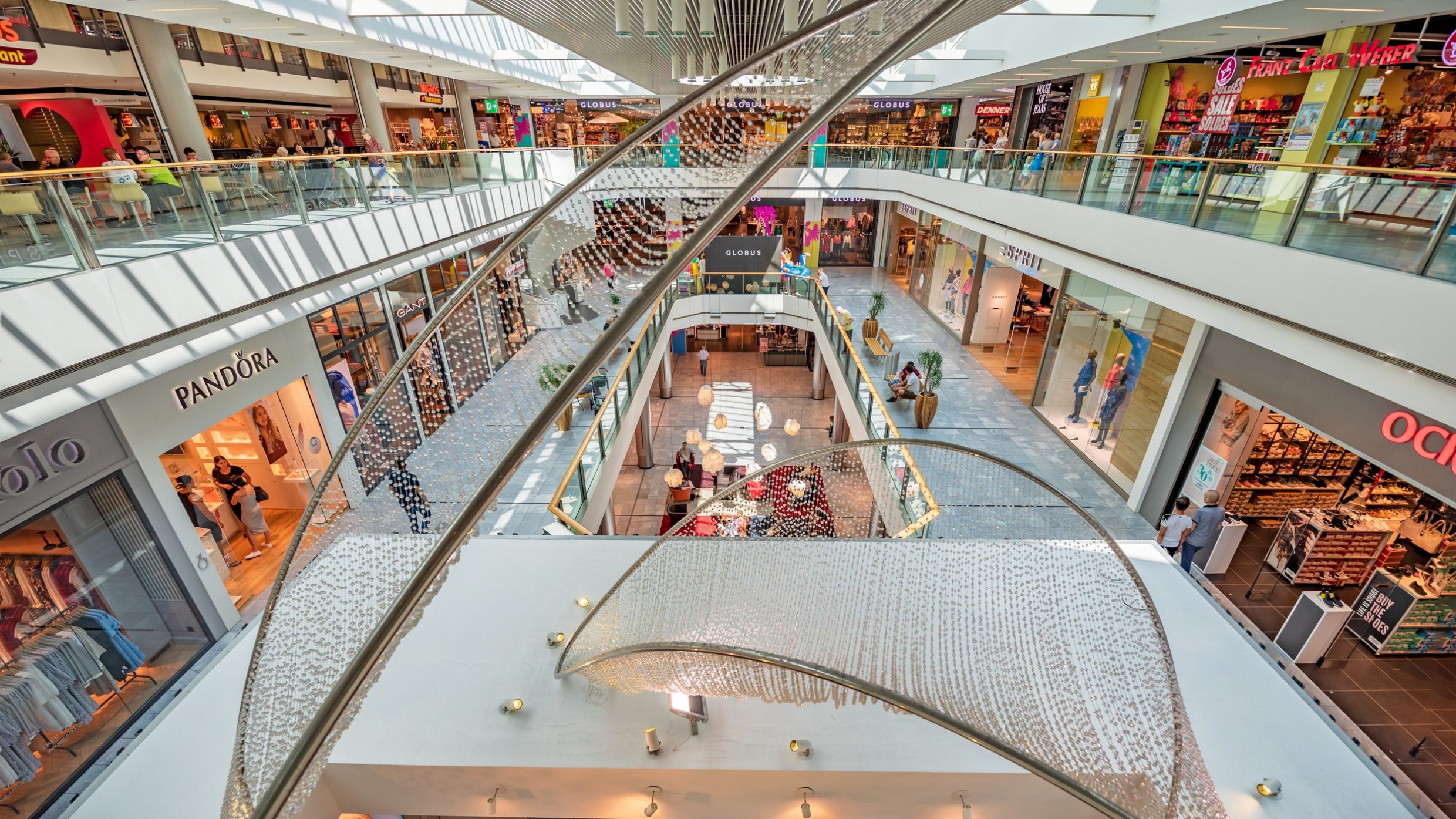 Opening of the first Swiss Lego Store in the popular Glatt shopping ...